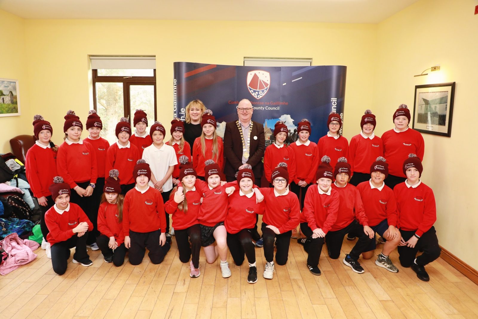 Oscailt Oifigiúil Scoil an Phiarsaigh i Ros Muc – Gaelscoil Riada